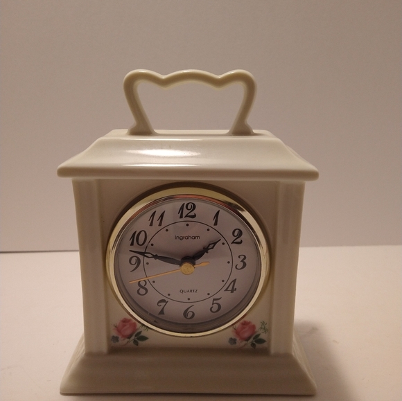 Other | Vintage Ingraham Quartz Floral Mantel Desk Clock | Poshmark